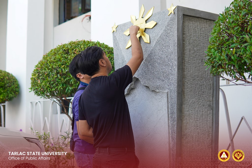 David family awards land titles for TSU Lucinda Campus dorm - Tarlac ...